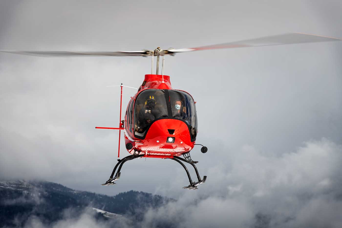 Symbiotic support: Aeronautical Accessories